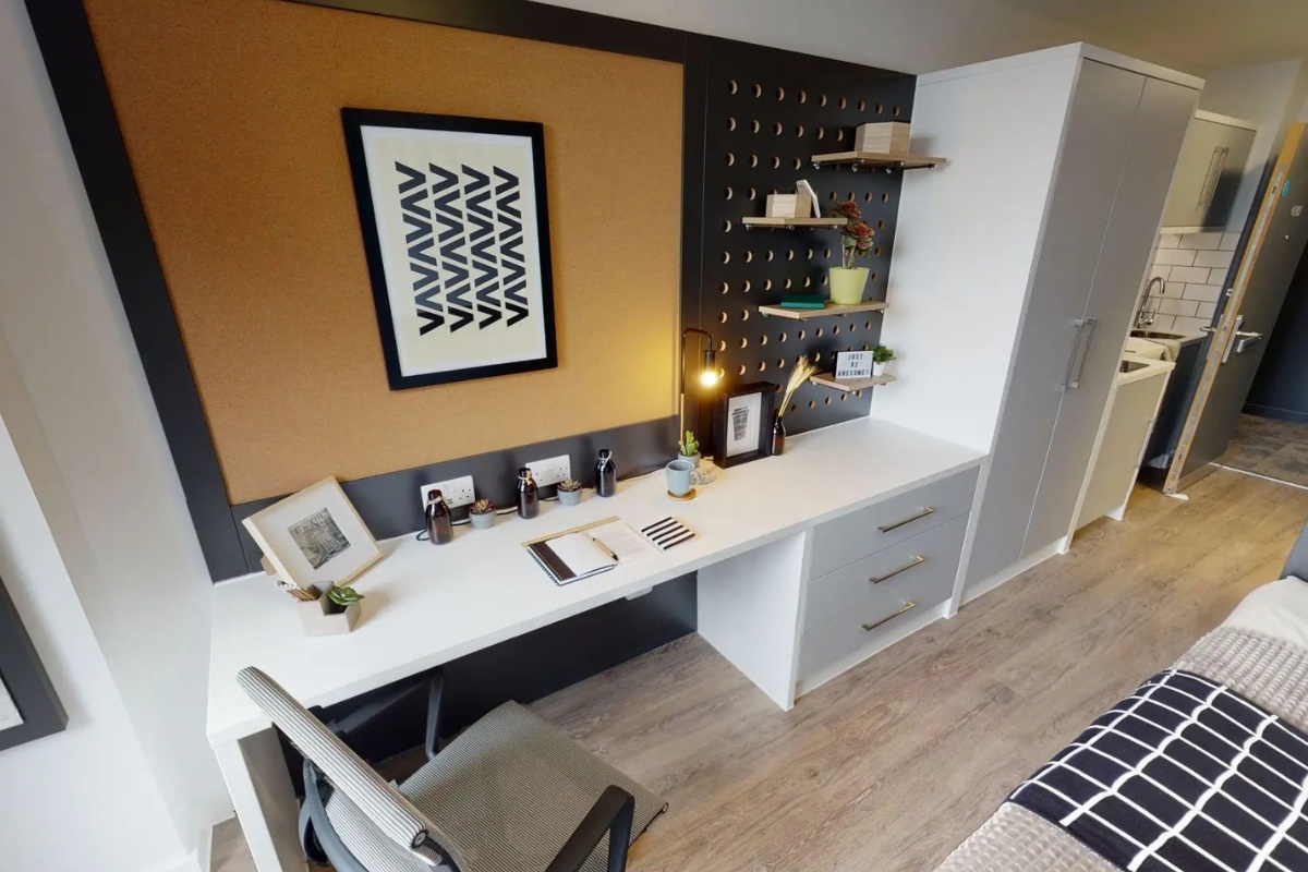 Silver Studio — Shoreditch Residence